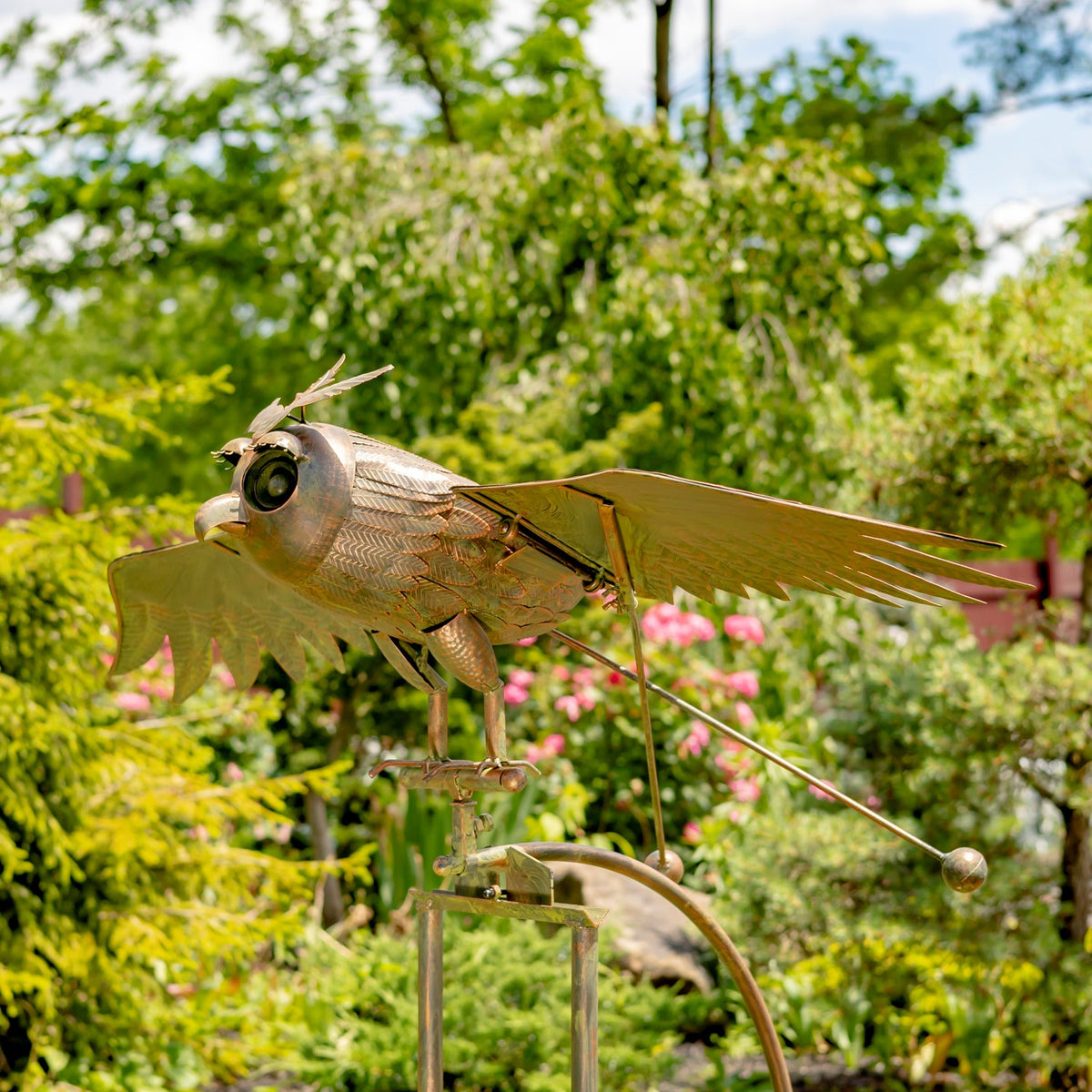 Large Iron Rocking Owl Garden Stake with Moving Wings in Copper "Winsl ...